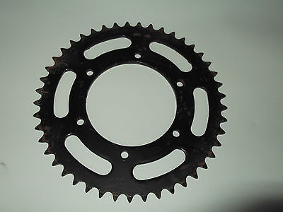 CORONA PBR 45 DENTI COD.277 PASSO 520 PER GILERA 125 APACHE 91-92 – Pannace